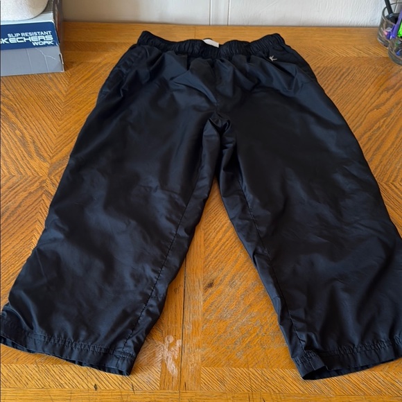 Danskin | Pants & Jumpsuits | Womens Danskin Now Black Capri Bottoms ...